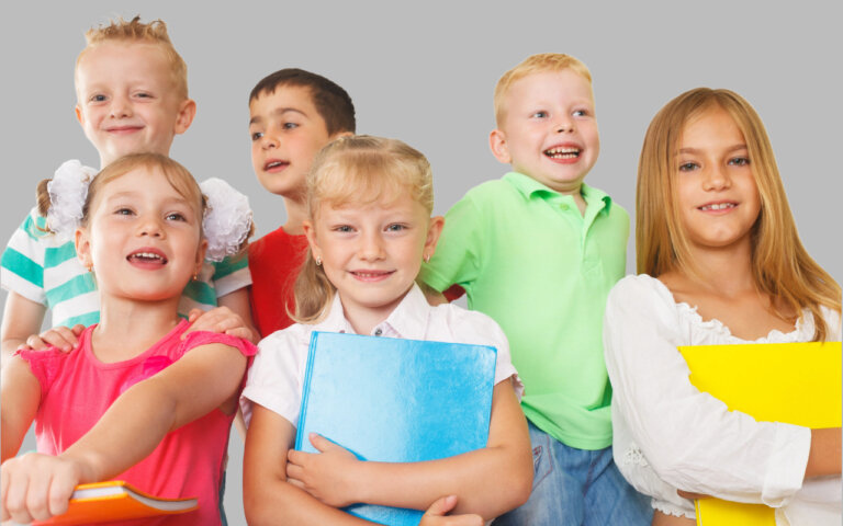 280+ Funny and Cool Group Names for 6 Friends